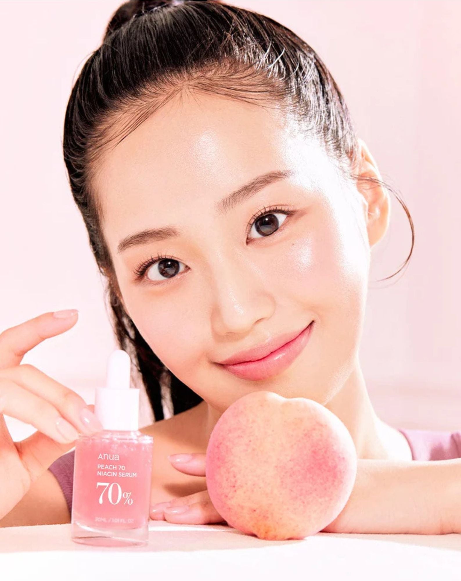 Brightening and smoothing serum with peach and niacinamide Peach 70% ...