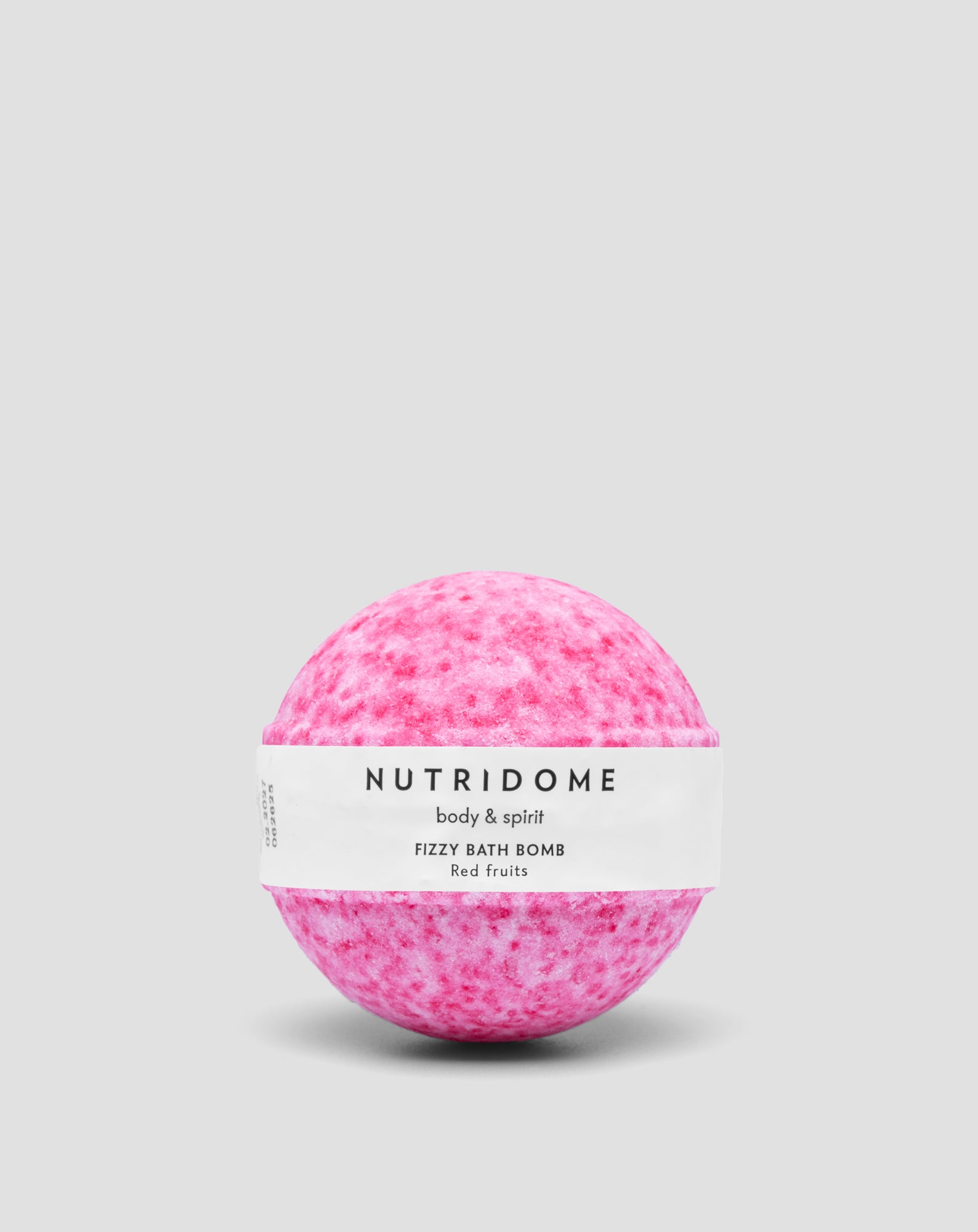 Sparkling bath ball with nourishing oils to moisturize the skin Nutridome